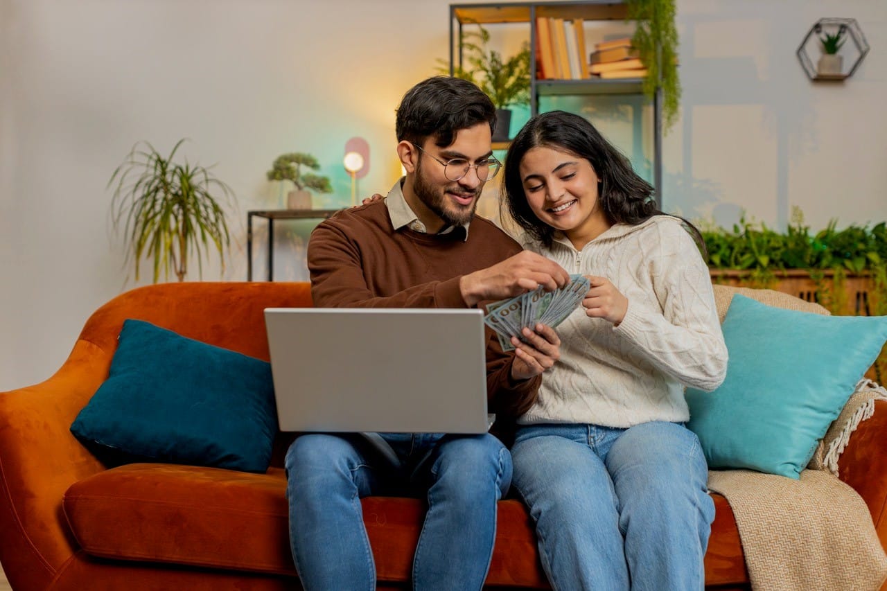 How to Discuss Money with Your Partner | Centris FCU